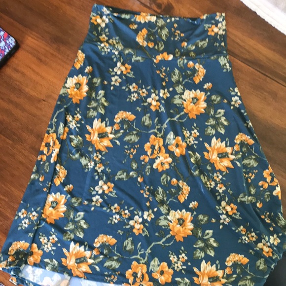 LuLaRoe | Skirts | Lularoe Azure Skirt Medium | Poshmark